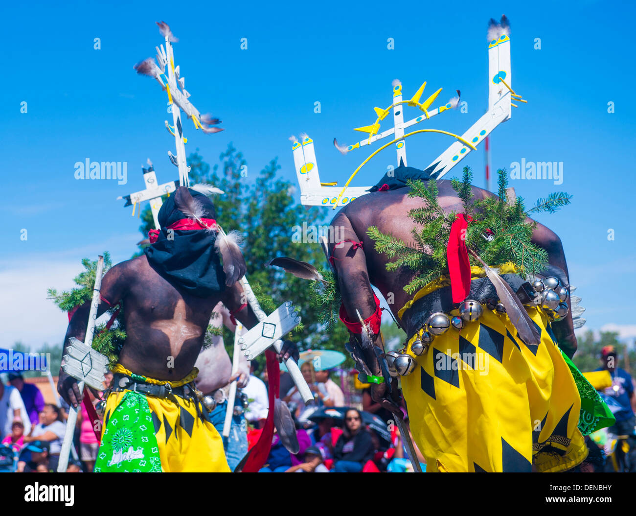 Apache dancers with traditional costume participates at the 92 annual ...