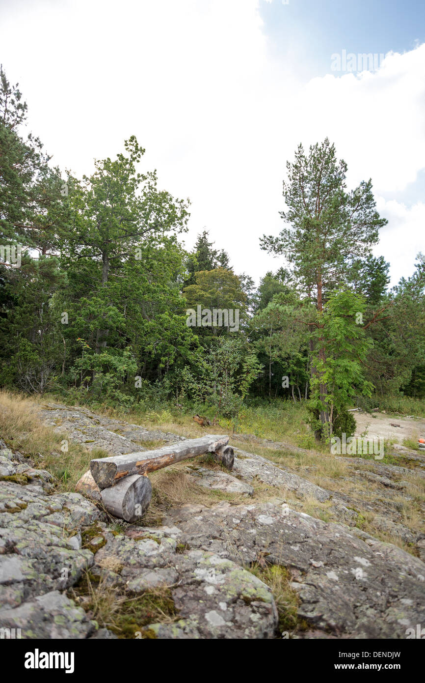 Bench nature hi-res stock photography and images - Alamy