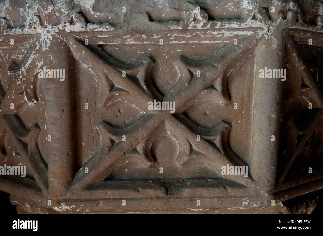 Church font carving detail hi-res stock photography and images - Alamy