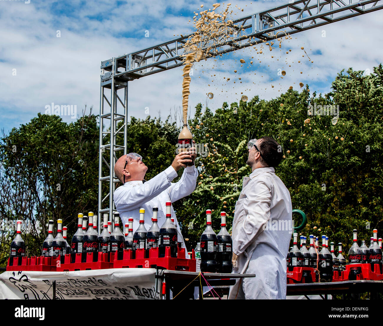 Extreme Mentos Soda Volcano