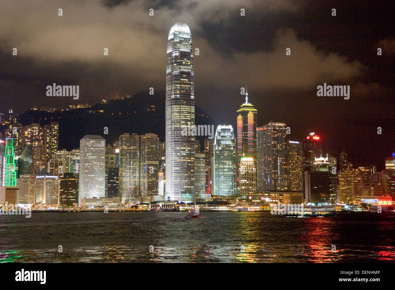 Hong kong harbour lights hi-res stock photography and images - Alamy