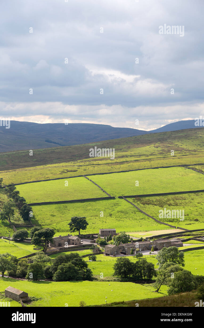 Typical yorkshire hi-res stock photography and images - Alamy
