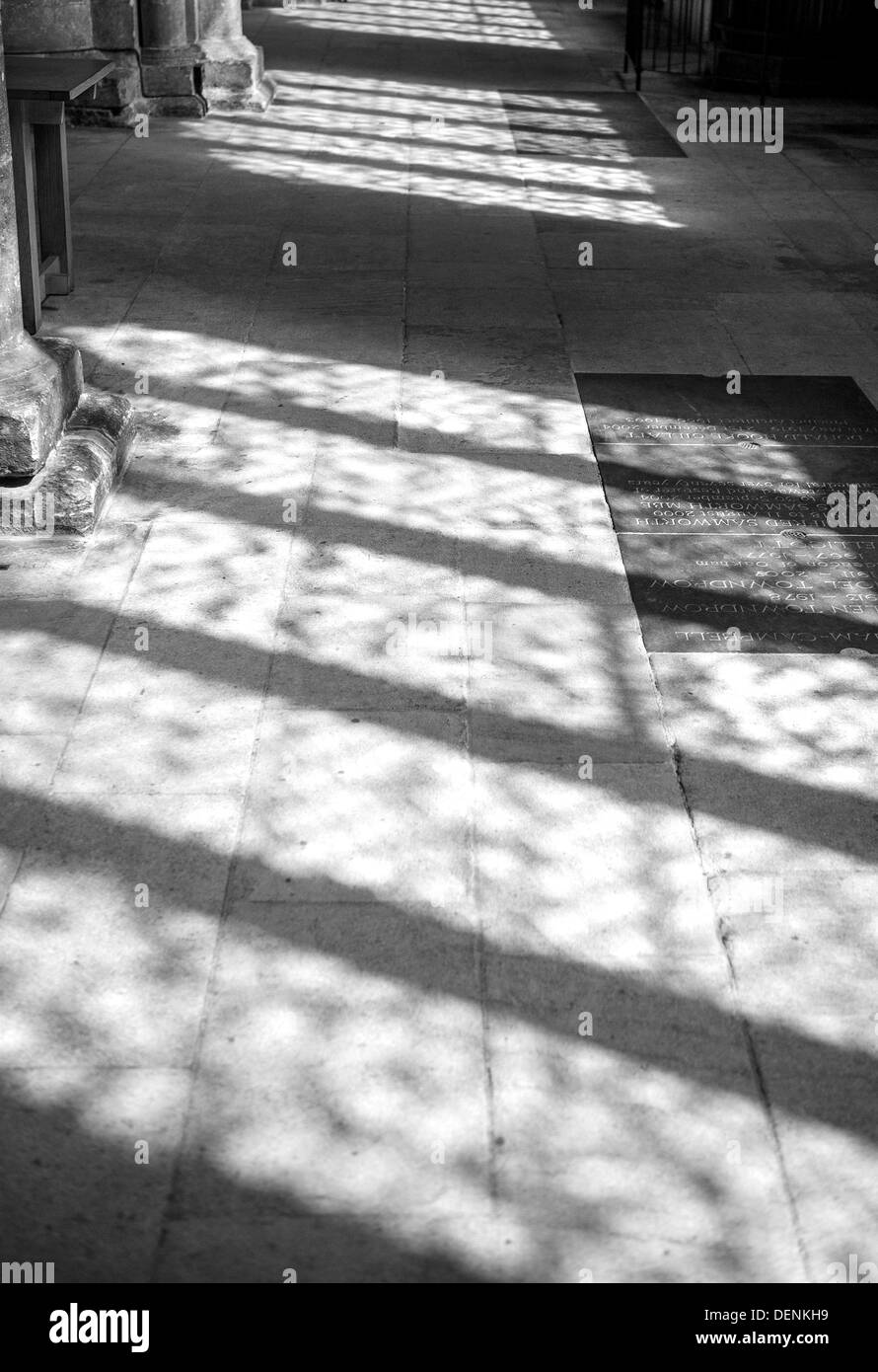 Leaded glass design Black and White Stock Photos & Images - Alamy