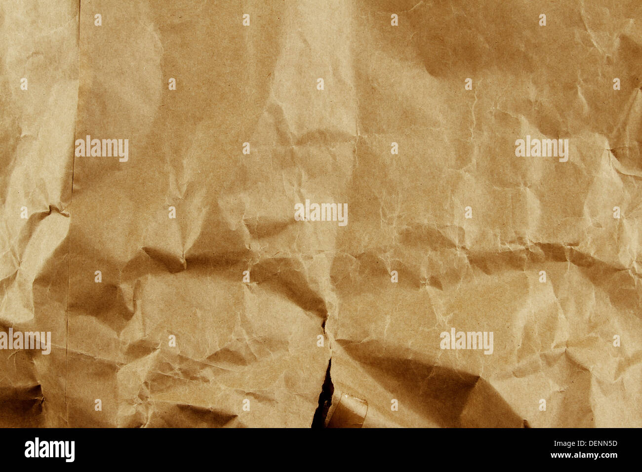 Closeup of brown wrinkled paper texture background Stock Photo - Alamy