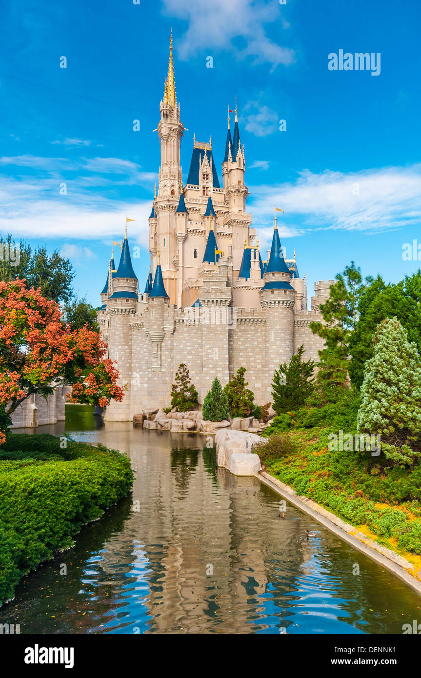 Disney castle florida hi-res stock photography and images - Alamy