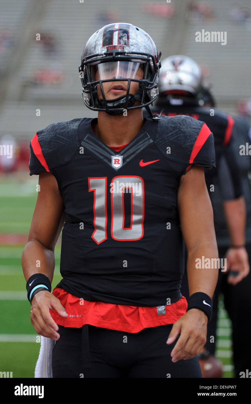 Rutgers scarlet knights quarterback gary nova 10 hi-res stock ...