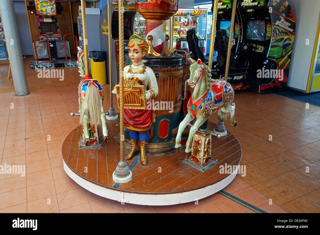 Vintage merry go round hi-res stock photography and images - Alamy