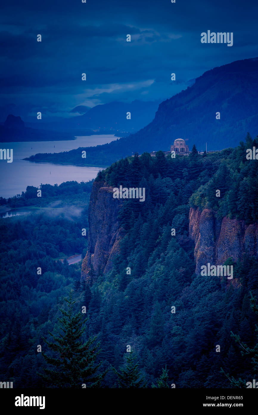Early morning view of Vista House at Crown Point, above the Columbia ...
