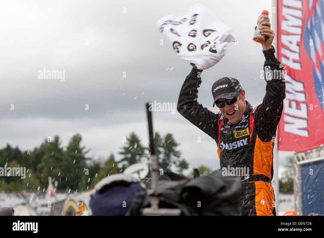 Loudon, NH, USA. 22nd Sep, 2013. Matt Kenseth (20) wins the SYLVANIA ...