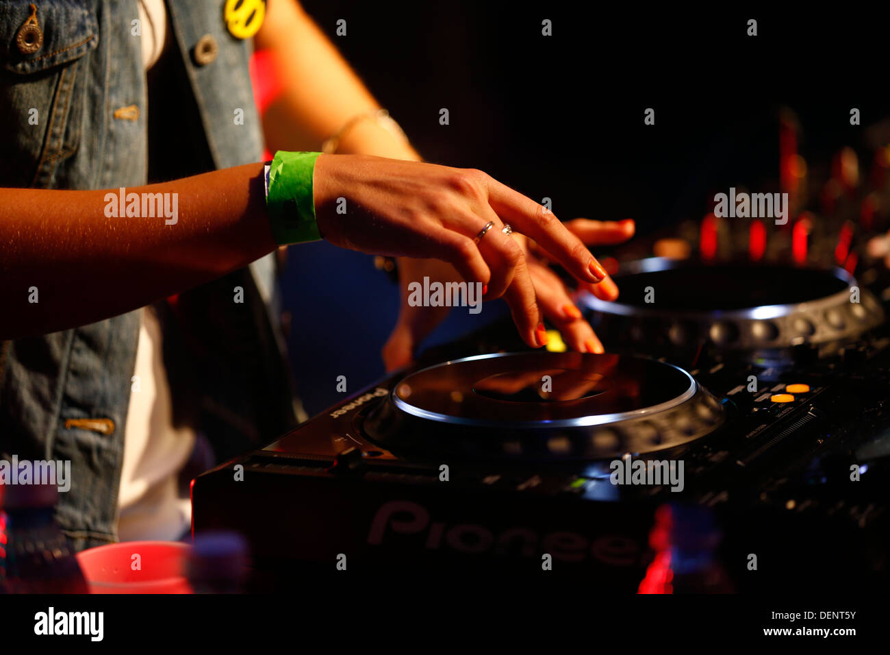 Female disc jockey hi-res stock photography and images - Alamy