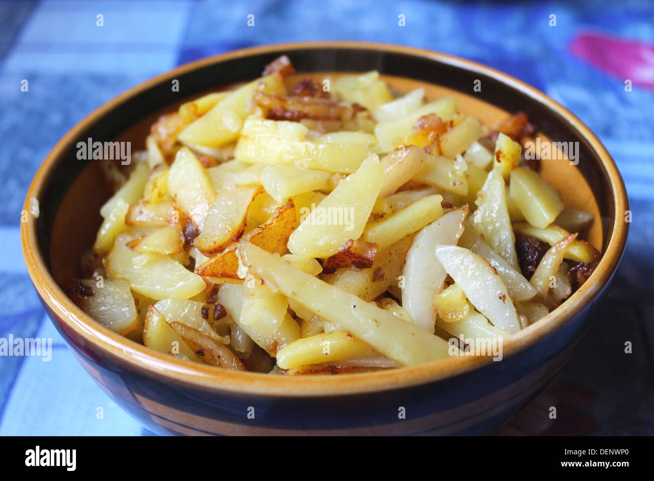 Full of chips hi-res stock photography and images - Alamy