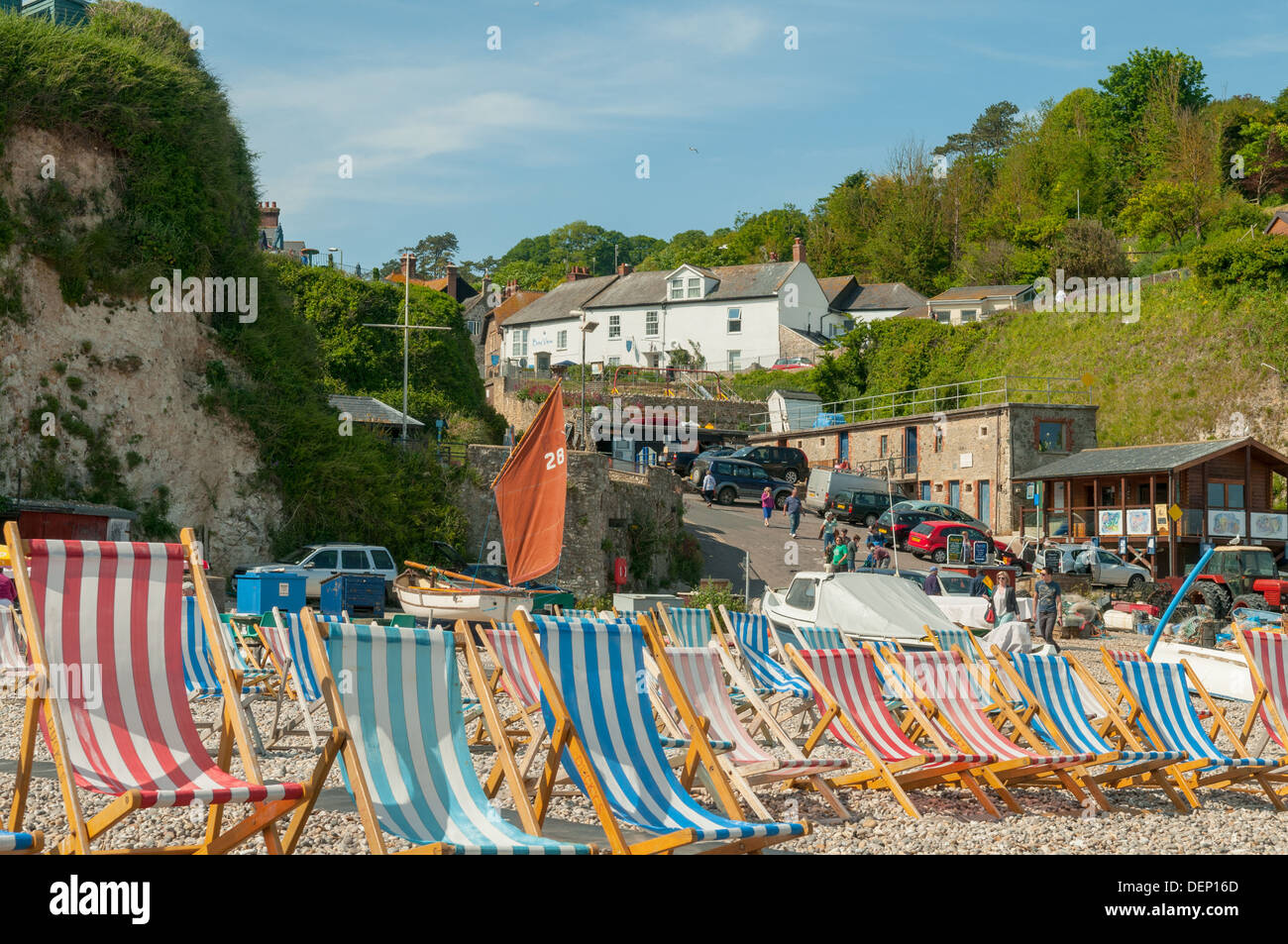Beach scene beer jurassic coast hi-res stock photography and images - Alamy