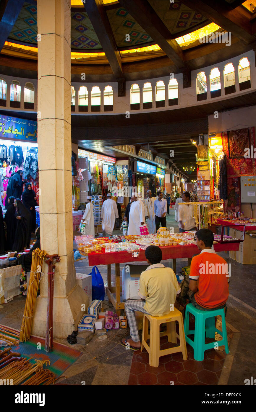 Muscat mutrah souk and vertical hi-res stock photography and images - Alamy