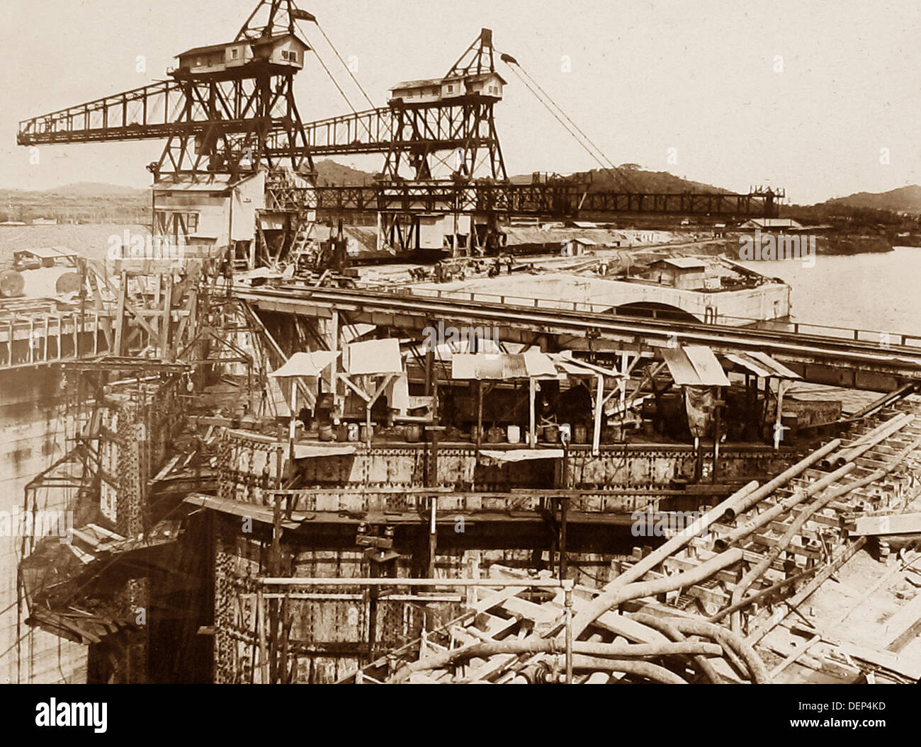 Construction of the Panama Canal - the Miraflores Locks - early 1900s ...