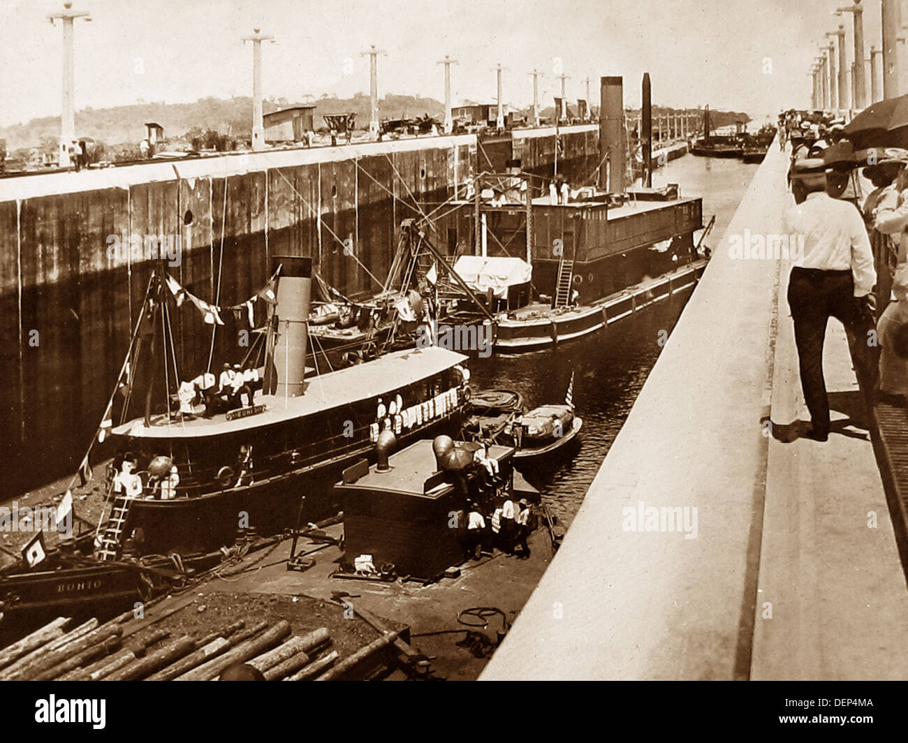 Panama Canal - First use of Gatun Locks - 26th September 1913 Stock ...