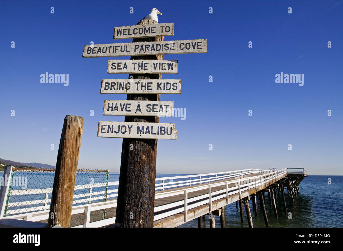 Malibu pier sign hi-res stock photography and images - Alamy