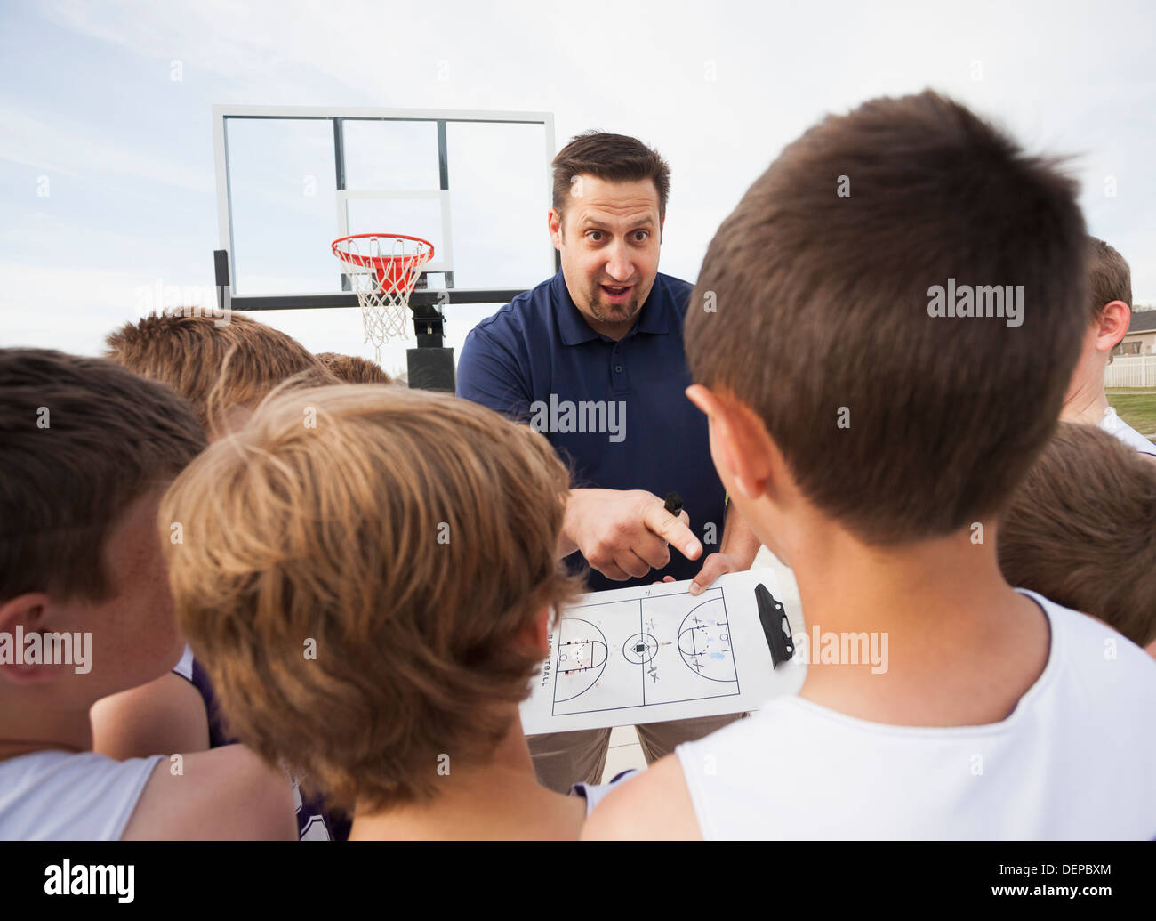 Basketball player team group hi-res stock photography and images - Alamy