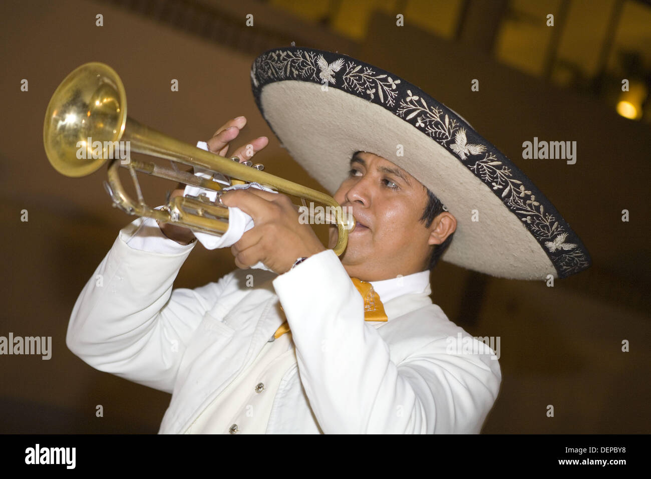 Mariachi playing trumpet hi-res stock photography and images - Alamy