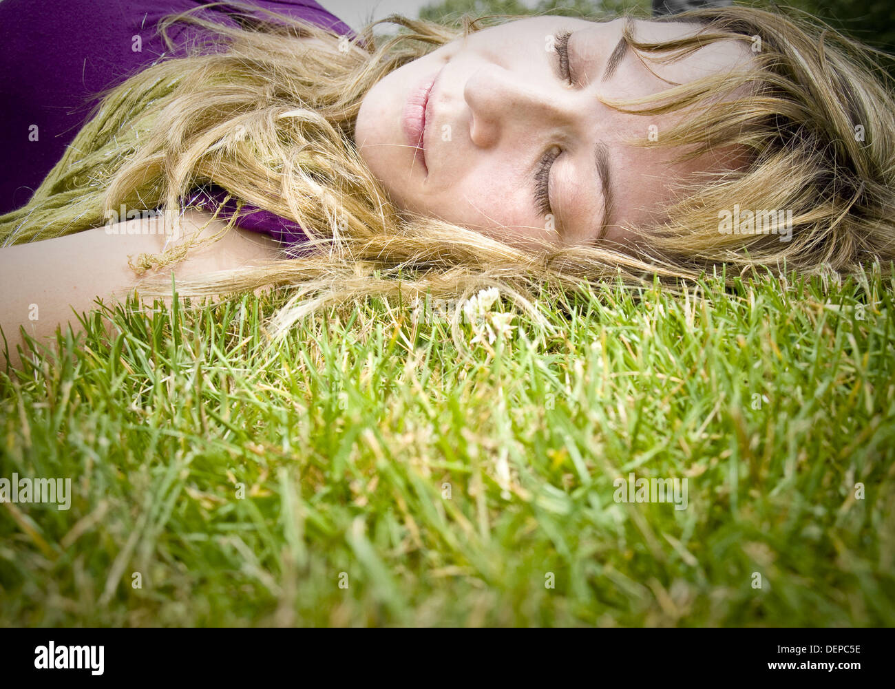 Pale pallor hi-res stock photography and images - Alamy