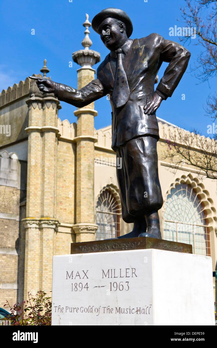 Max miller statue hi-res stock photography and images - Alamy