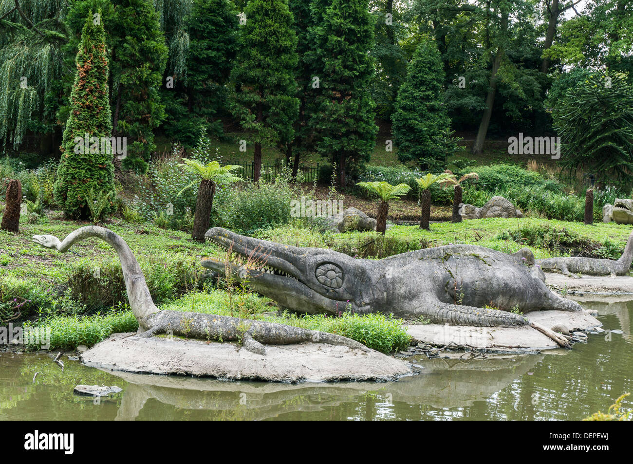 Dinosaur area (world's first sculptures of dinosaurs and extinct ...
