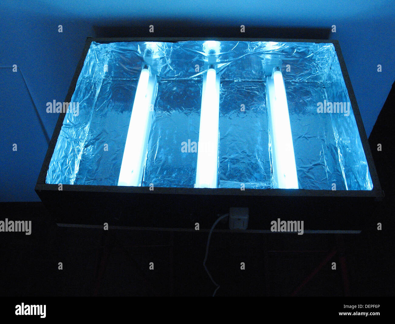 Ultraviolet ray light hi-res stock photography and images - Alamy