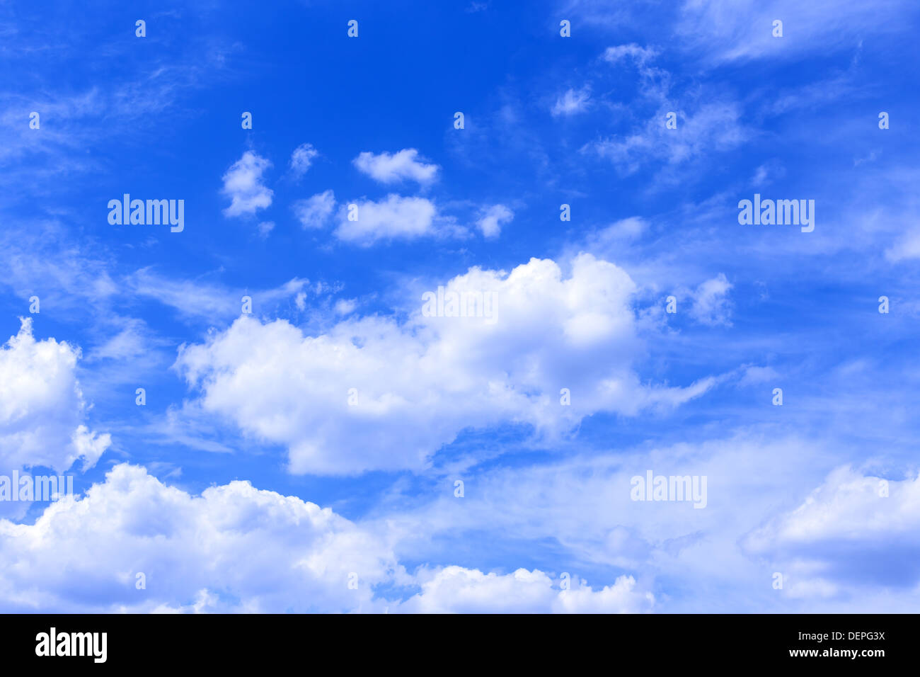Sky blue day background hi-res stock photography and images - Alamy