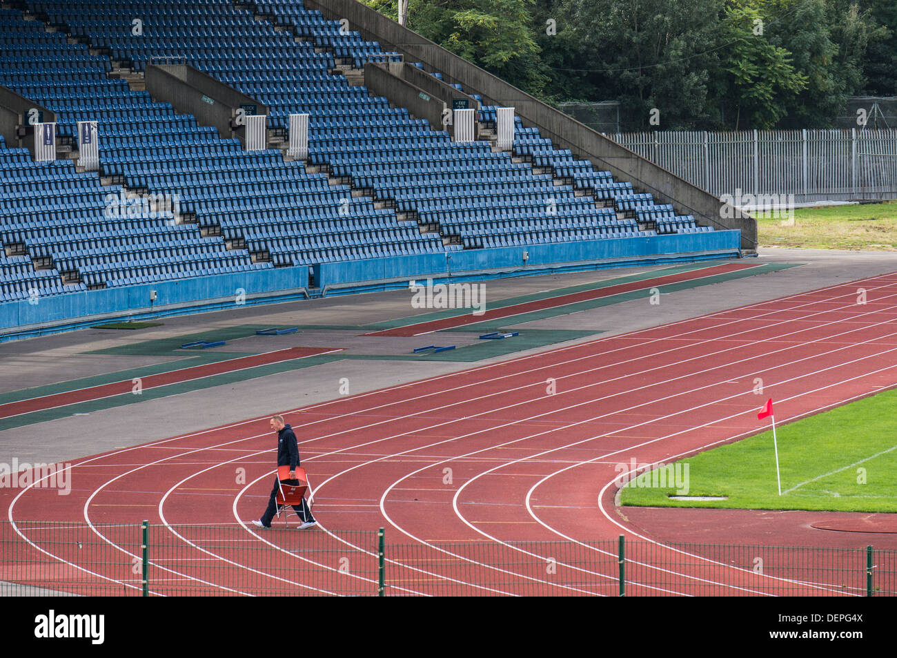 Crystal palace athletics stadium hi-res stock photography and images ...