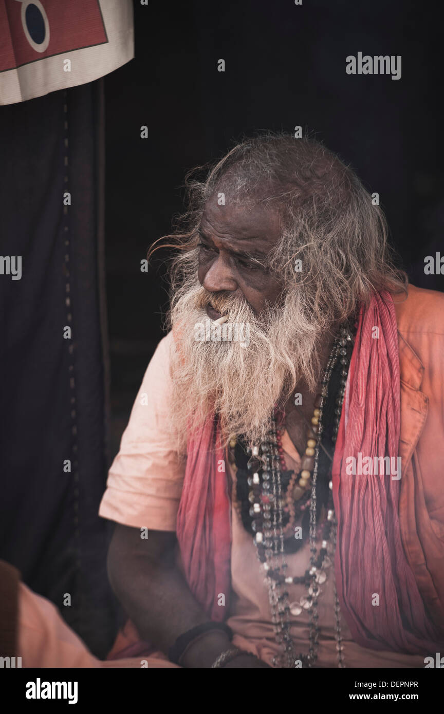 Sadhu dress hi-res stock photography and images - Alamy