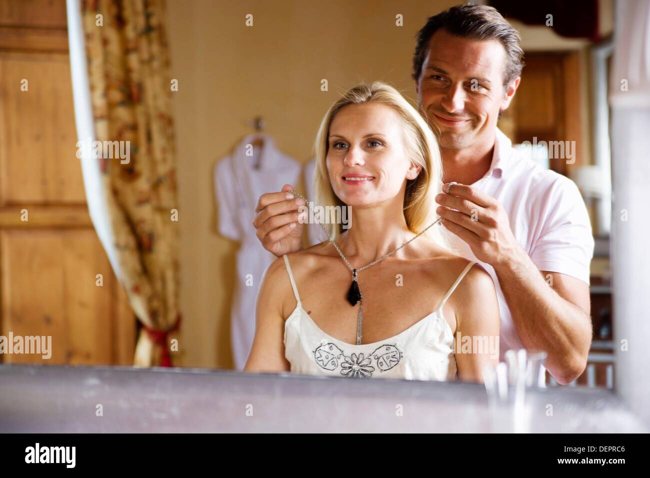 Couple affair hotel room hi-res stock photography and images - Alamy