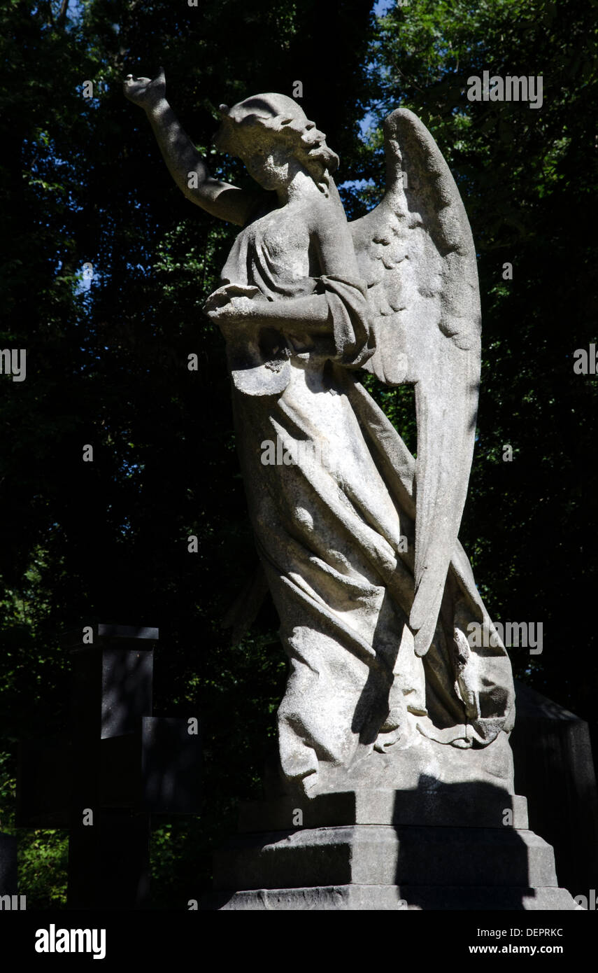Cemetery angel germany hi-res stock photography and images - Alamy