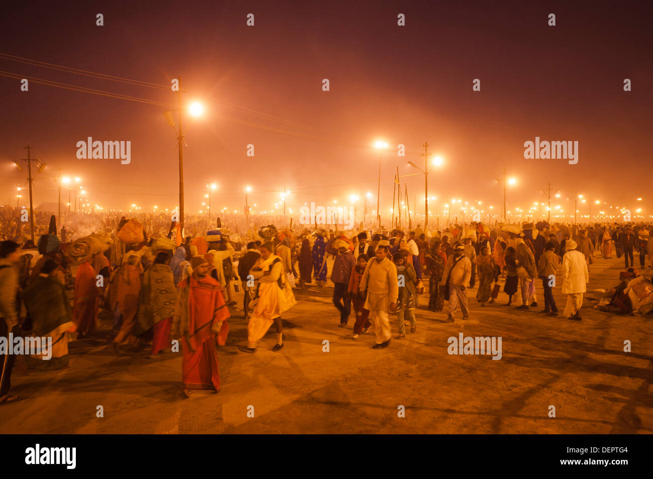 Kumbh mela crowd hi-res stock photography and images - Alamy