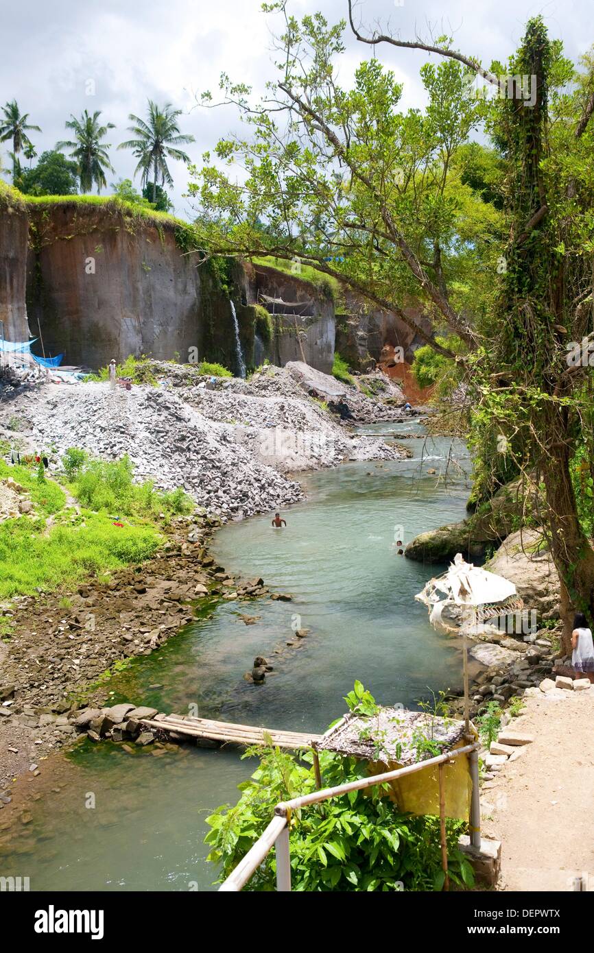 Secluded ravine hi-res stock photography and images - Alamy