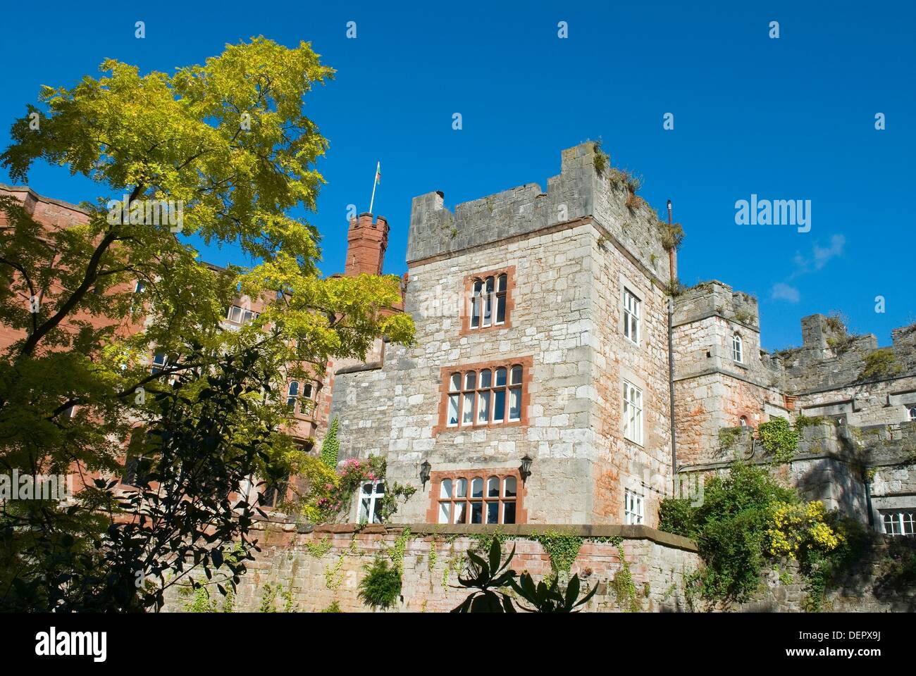 Ruthin Castle Wales High Resolution Stock Photography and Images - Alamy