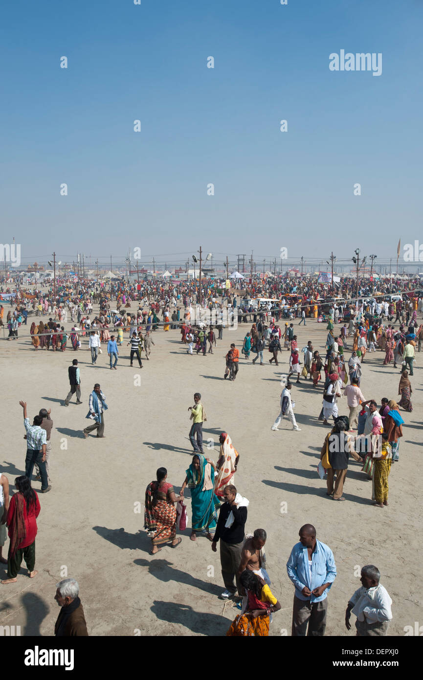 Kumbh mela crowd hi-res stock photography and images - Alamy