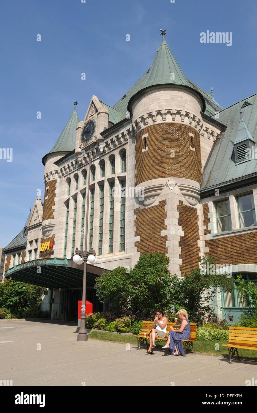 Palace station quebec hi-res stock photography and images - Alamy
