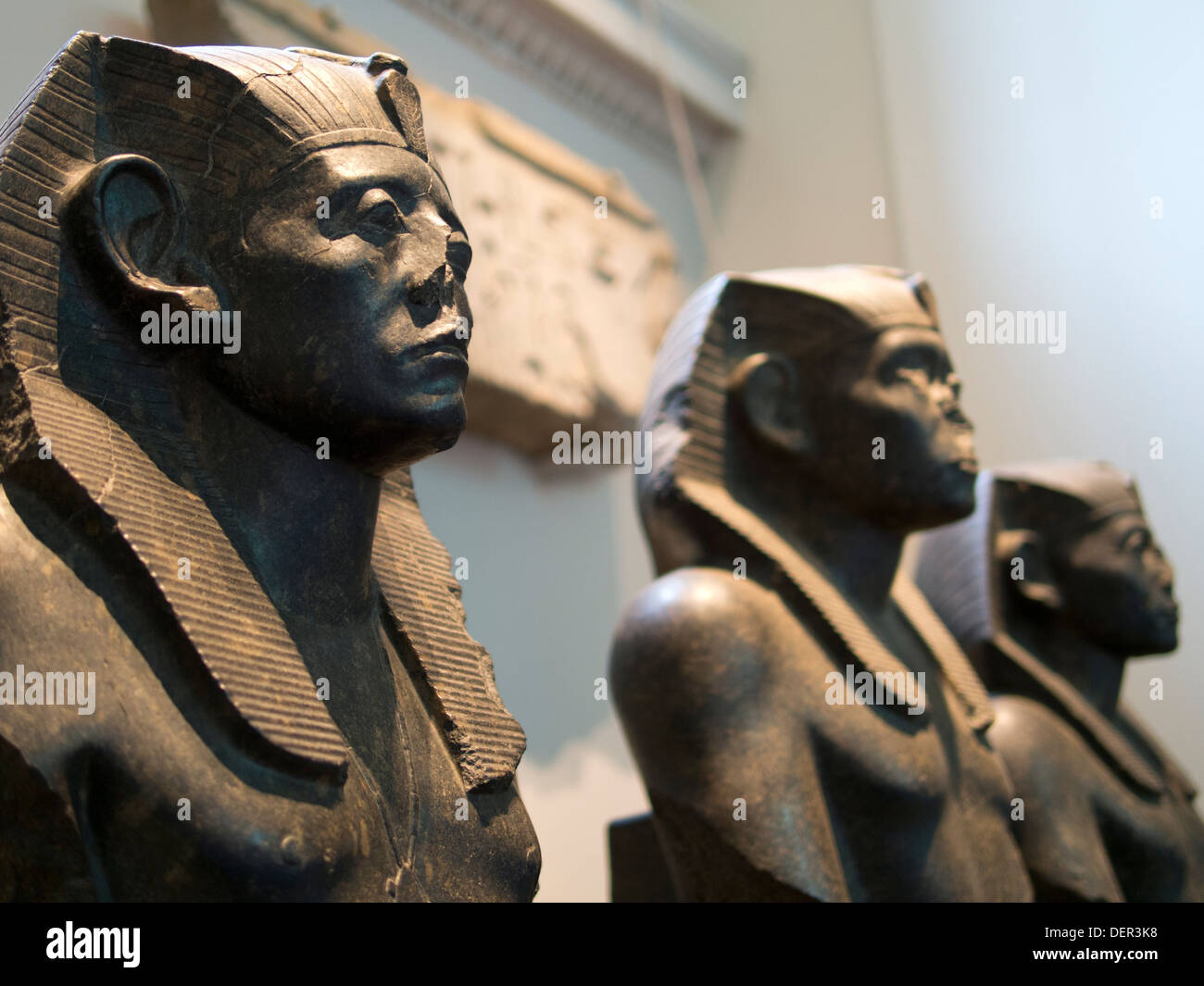 The British Museum - three black granite statues of the Egyptian King ...