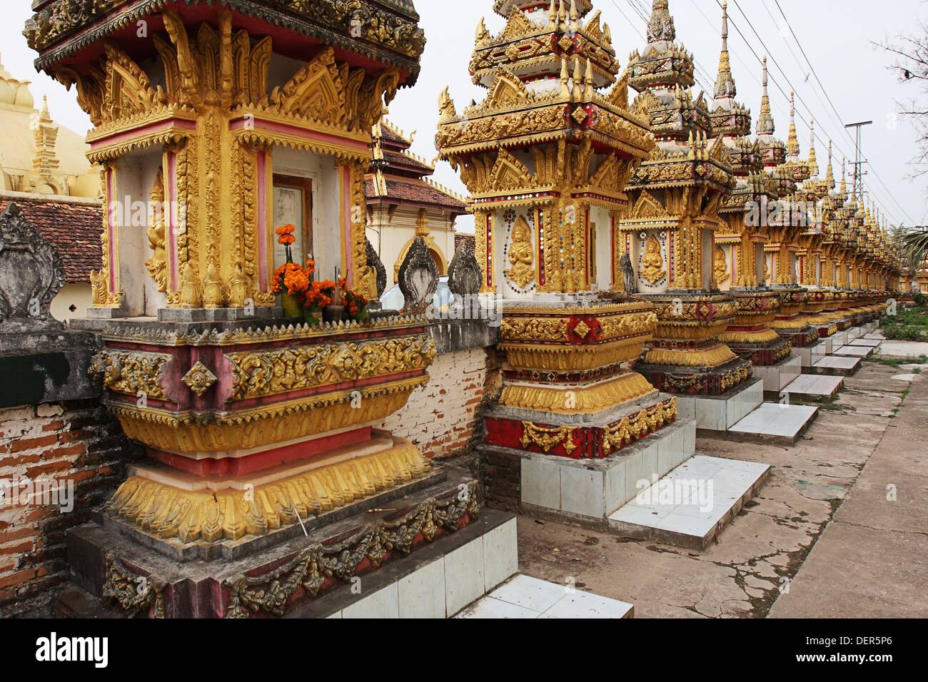 Luang pakse temple hi-res stock photography and images - Alamy