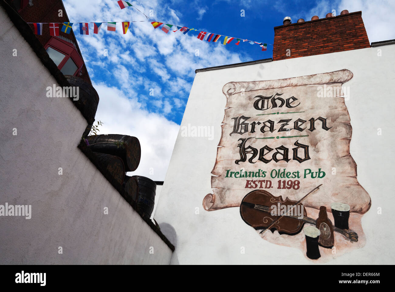 Brazen head pub hi-res stock photography and images - Alamy