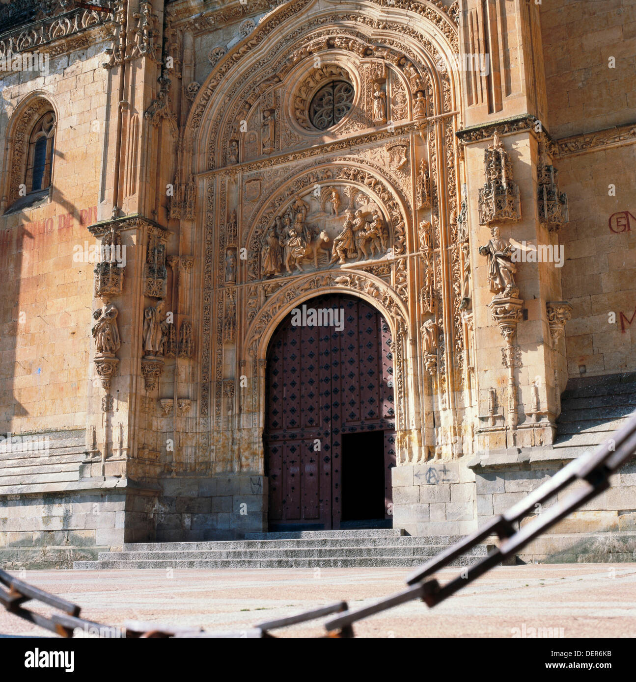 Puerta de ramos hi-res stock photography and images - Alamy