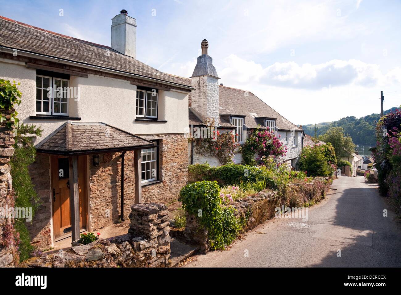 Old england manor hi-res stock photography and images - Alamy
