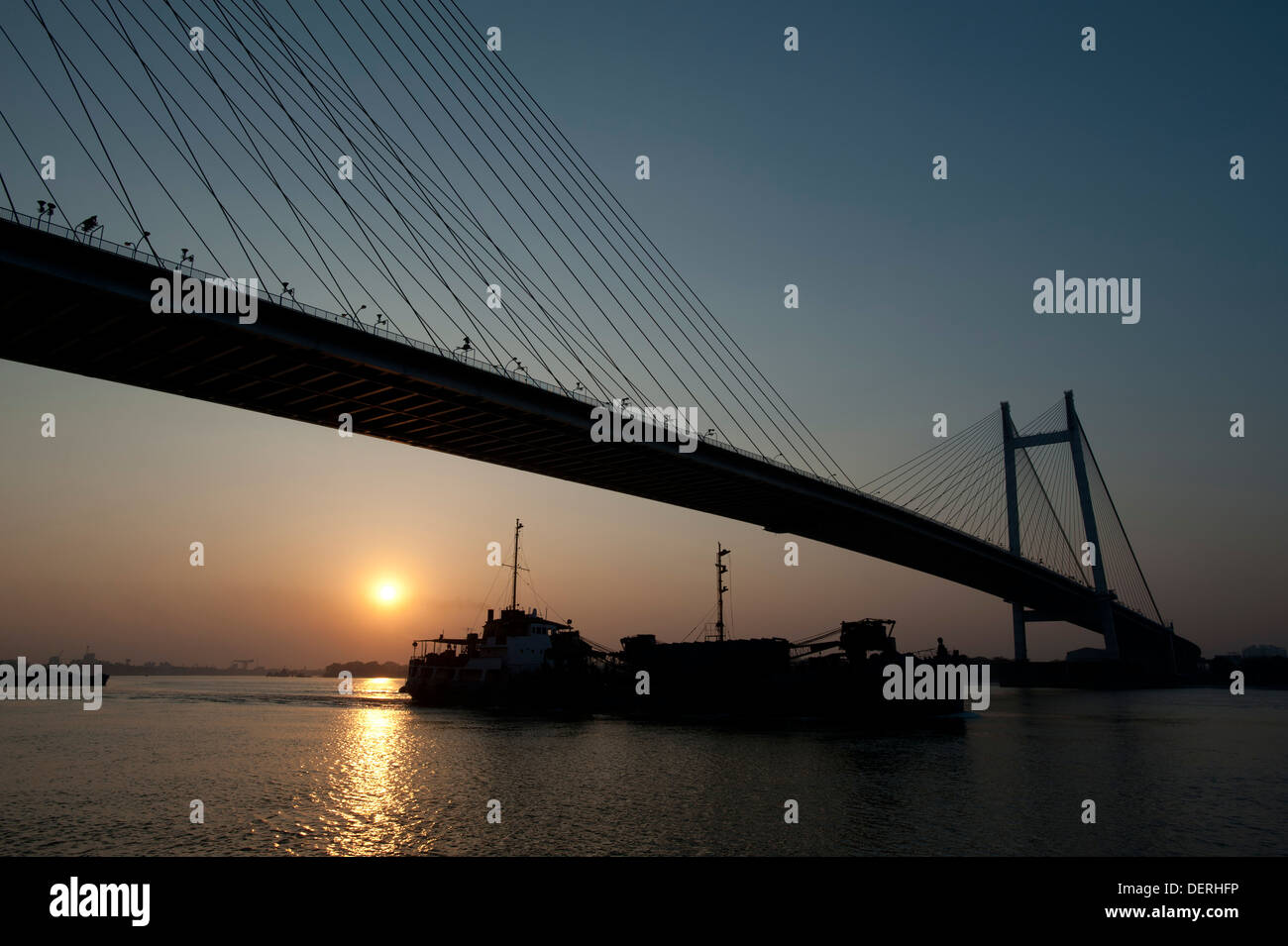 Bridge across a River, Vidyasagar Setu, Hooghly River, Kolkata, West ...