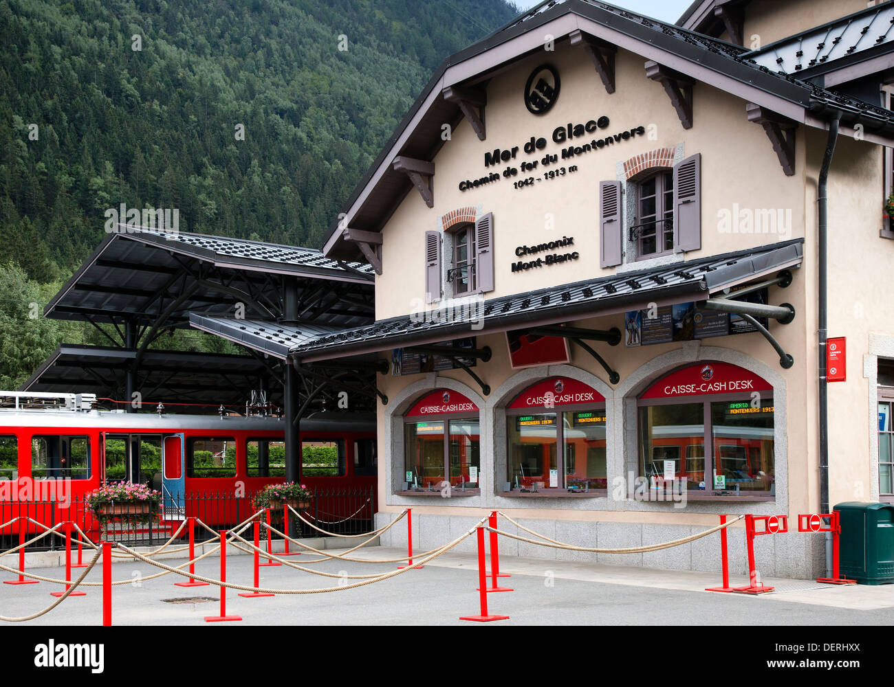 Montenvers train hi-res stock photography and images - Alamy