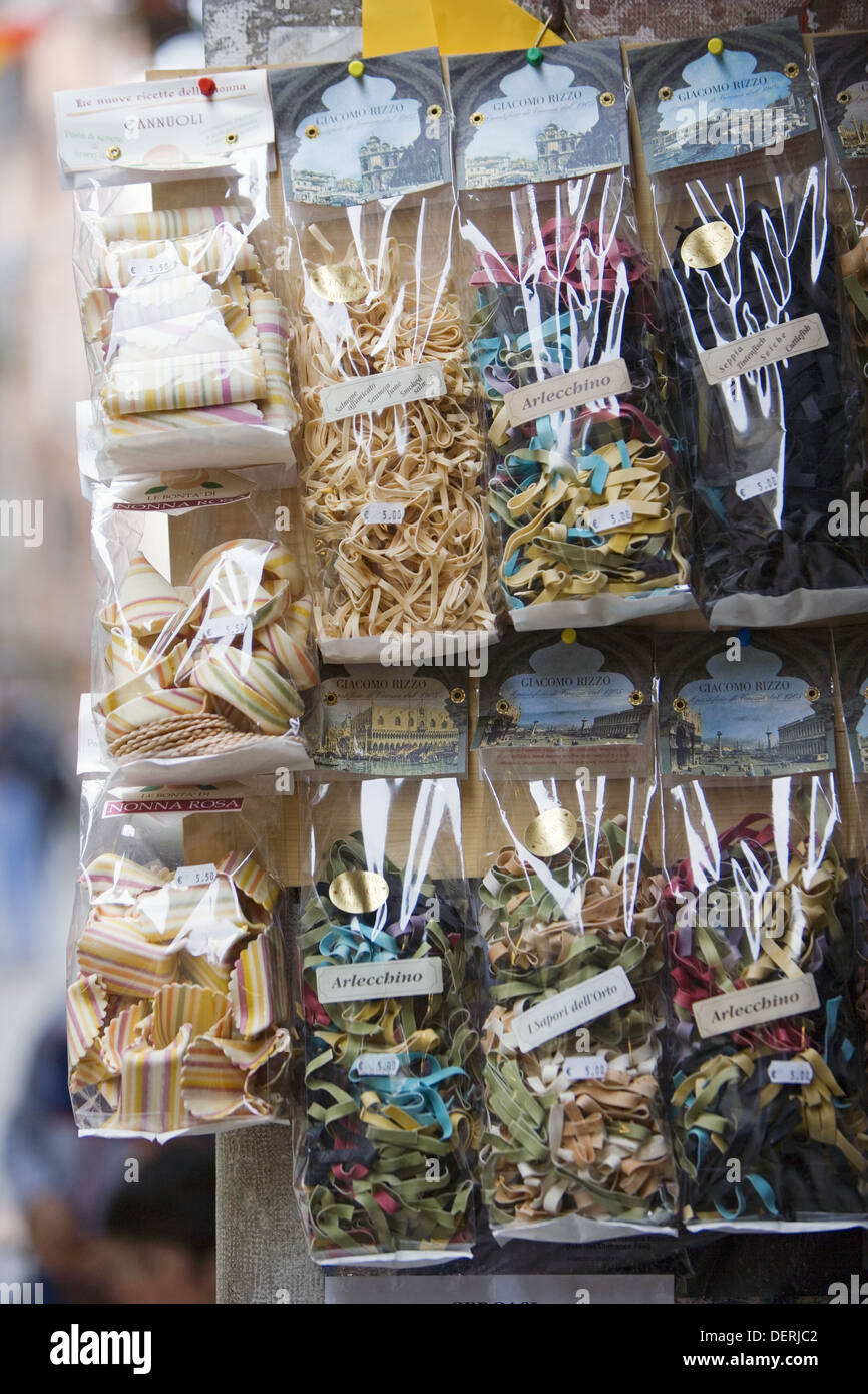 Bags of pasta venice hi-res stock photography and images - Alamy