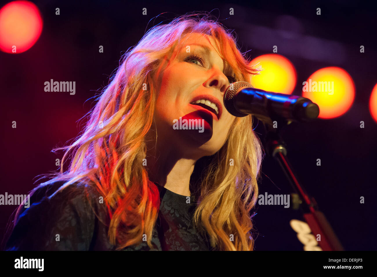 Heart rock band hi-res stock photography and images - Alamy