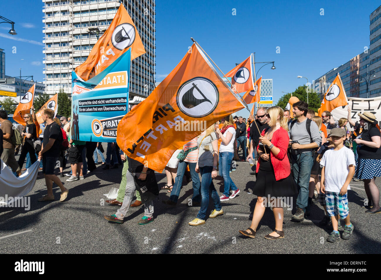 Under the motto "Freedom not Fear" several thousand people demonstrated ...