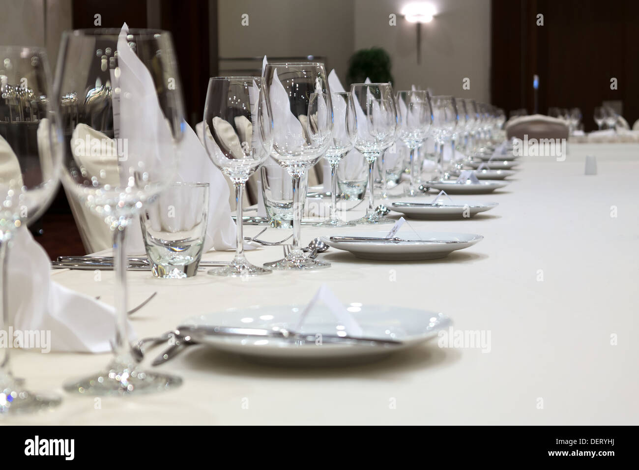 Fine table setting in gourmet restaurant (close-up Stock Photo - Alamy
