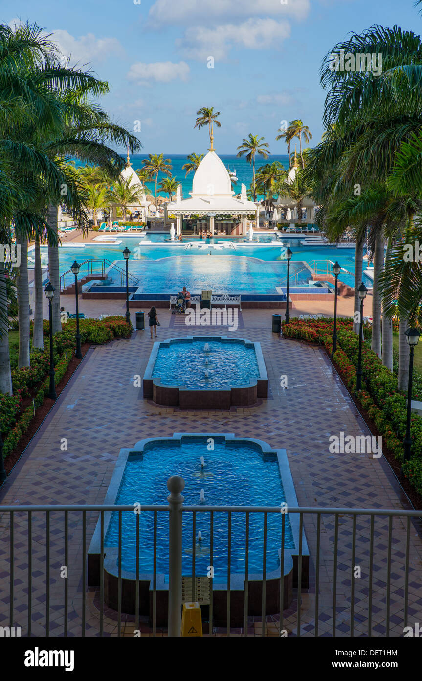 Hotel Riu Palace Aruba Stock Photo - Alamy