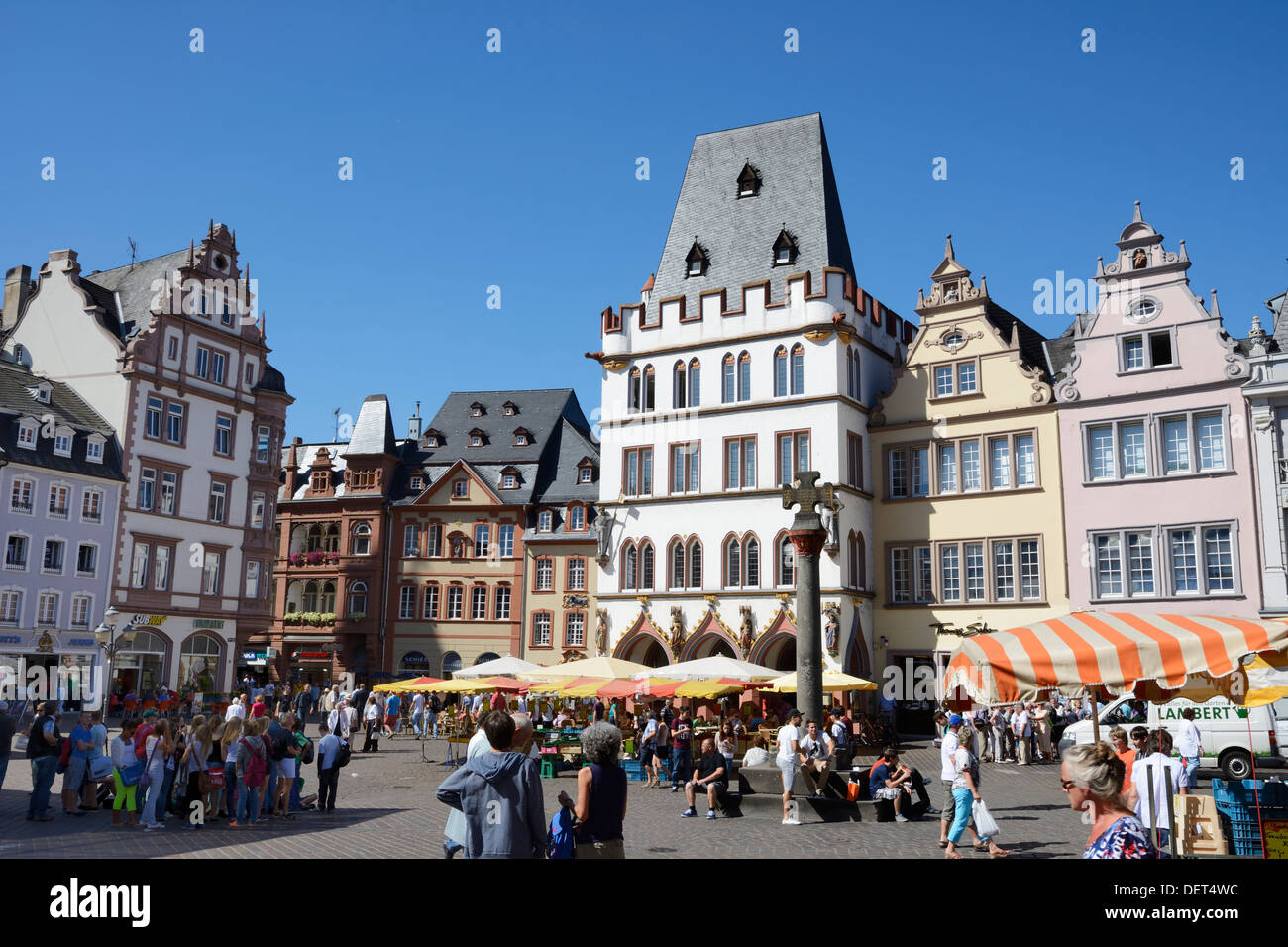 People at the historic market square of Trier Stock Photo - Alamy