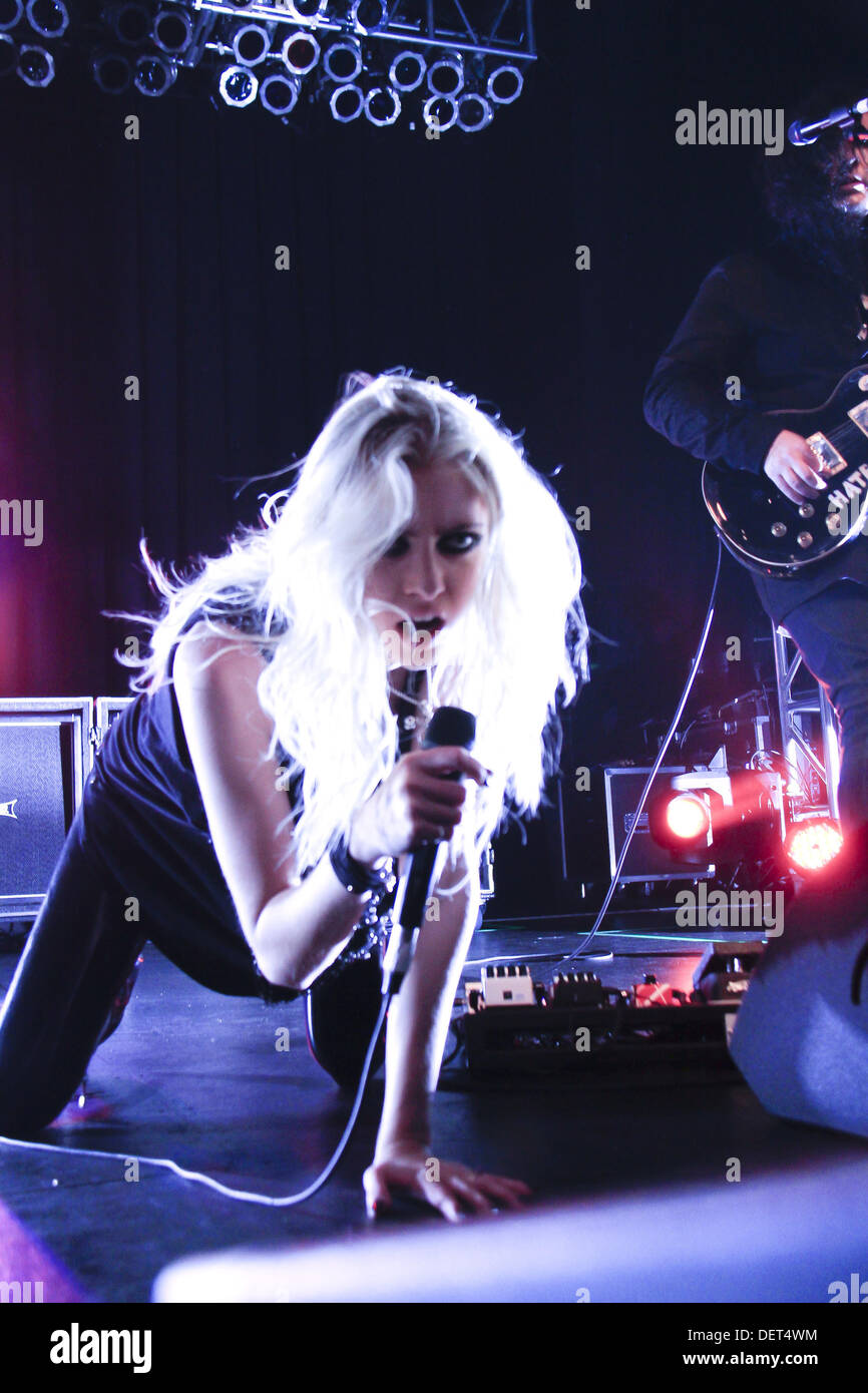 Sept. 20, 2013 - U.S. - The Pretty Reckless with Taylor Momsen on lead ...